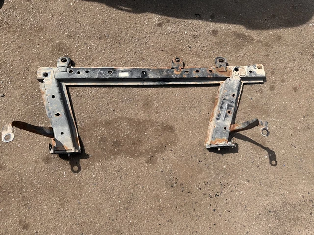 RENAULT CLIO MK4 Front Subframe Radiator Frame Holder 2017 Tag 153 £44. ...