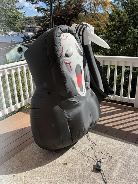 5 FT TALL Ghost Face Scream Airblown Inflatable Halloween lawn decor ...