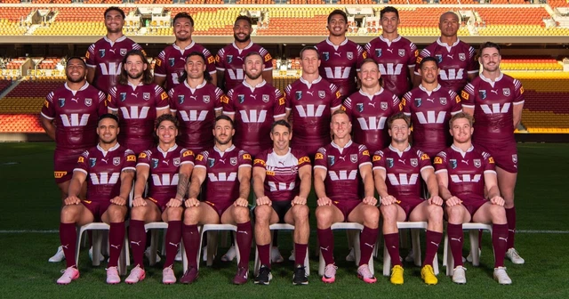 BIG 420MM 2024 STATE OF ORIGIN QLD MAROONS NRL RUGBY TEAM POSTER, 1 EUR 11,20 - PicClick FR