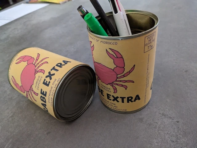 TINTIN ET MILOU 1 une boîte de conserve pot à crayons Haddock le crabe ...