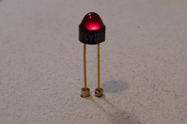 VINTAGE FAIRCHILD FLV102 red LED (Light Emitting Diode) NOS. Gold ...