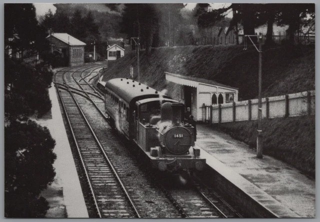 LOCOMOTIVE TRAIN ENGINE 1451 For Dulverton At Bampton Railway Station ...