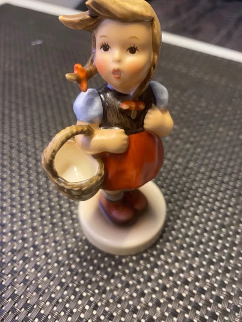 PORZELLAN FIGUR GOEBEL/ Hummel, Gretel little Shopper EUR 39,00 ...