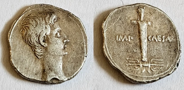 RARE ROMAN SILVER COIN * OCTAVIAN AUGUSTUS * DENARIUS -3.58 g. 18.5 mm ...