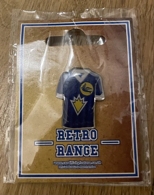 CARDIFF CITY FOOTBALL Club Retro Kit Pin Badge Blue Super Ted Shirt ...