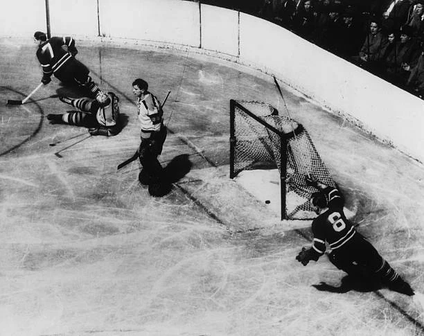 1940S JOE KLUKAY And Max Bentley Of The Toronto Maple Leafs Ice Hockey ...