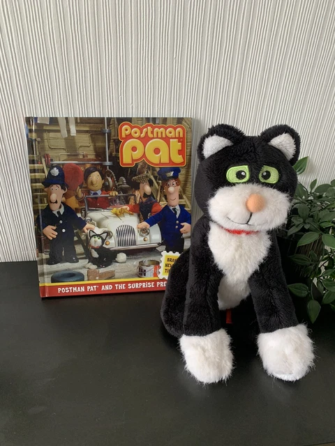 POSTMAN PAT STROKE N Purr Jess The Cat Talking Soft Toy With Book £25. ...