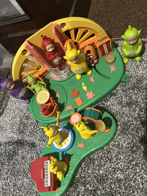 TELETUBBIES SUPERDOME PLAYSET with Sounds DHX 2015 EUR 34,08 - PicClick FR
