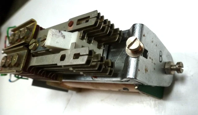 GPO STROWGER 3000 Type Relay With A 1300 Ohm Coil £4.99 - PicClick UK