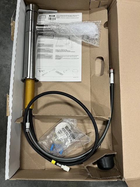 DELTA 4159-AR-DST TRINSIC 1-Handle Pull-Out Sprayer Kitchen Faucet ...