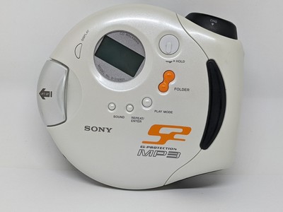 SONY PORTABLE CD MP3 Player D-CS901 S2 Sports Walkman Discman White ...