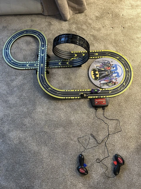 MICRO SCALEXTRIC BATMAN vs Joker Race Set, Boxed, Complete, Tested ...