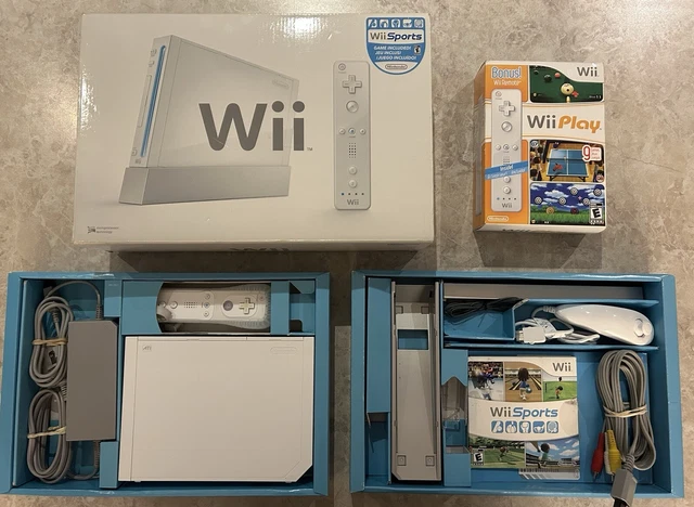 NINTENDO WII CONSOLE OEM Bundle w/ Wii Sports Complete In Box + Wii ...