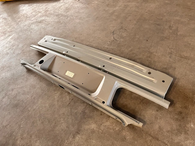 NEU NOS MERCEDES W129 R129 Heckblech Heck Mittelstück Rear End Center ...