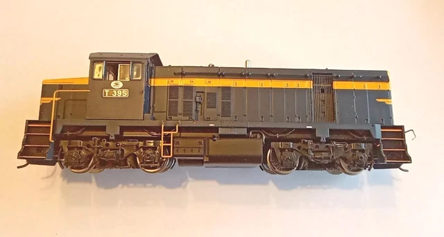 UNBRANDED: HO SCALE, VR T Class "T-395" Locomotive - NEEDS REPAIR ...
