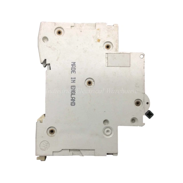 MERLIN GERIN MULTI 9 Miniature Circuit Breaker 1P 240V 16A C60HC C16 25645 EUR 61,55 - PicClick FR