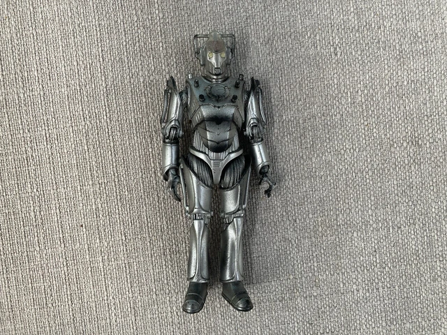 DOCTOR WHO CYBER Controller Cyberman Leader White Eyed Exposed Brain 5 ...