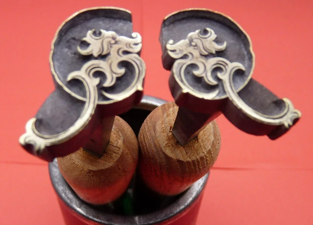 PAIRE D'ANCIENS FERS à dorer bronze N° 111 EUR 40,00 - PicClick FR