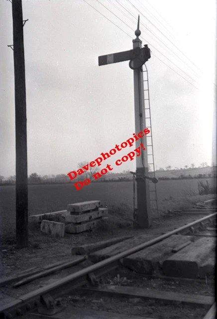 B&W TRAIN / Railway Negative (6x8cm) GCR Home Signal @ Dodworth 5th ...