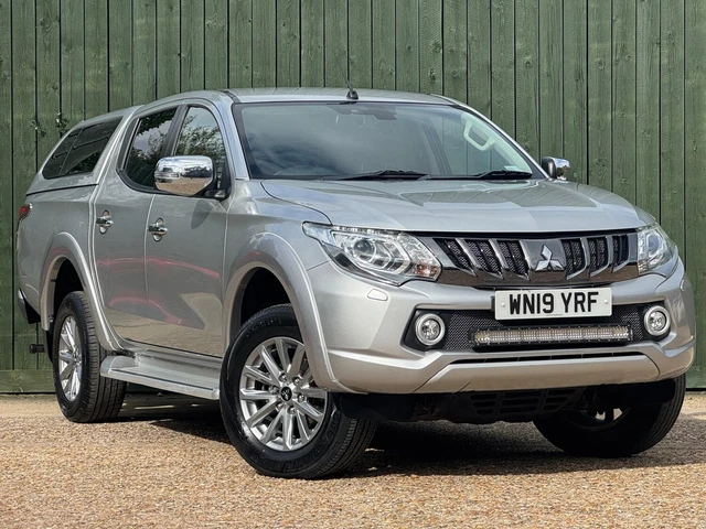 2019 MITSUBISHI L200 2.4 DI-D DC Barbarian 4WD Euro 6 4dr PICK UP ...
