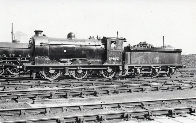 EX LNER CLASS J37 0-6-0 No 64663 at EASTFIELD MPD Aug 1960 R/PHOTO by P ...
