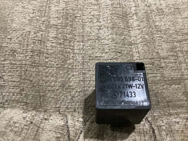 HELLA FLASHER UNIT - 12V - 3-pin connector - 4D005698-01 New Citroen £ ...