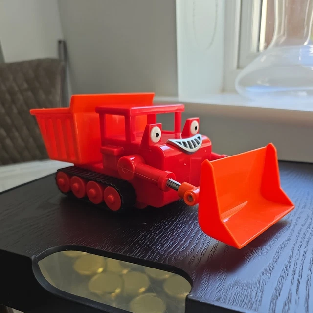 BOB THE BUILDER - Muck the bulldozer - Push along action toy vehicle £6 ...