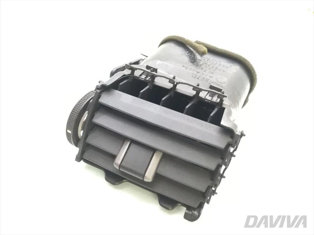 2007 TOYOTA RAV 4 2.2 D 4WD Dashboard Side Air Vent Grill 55670-42050 £ ...