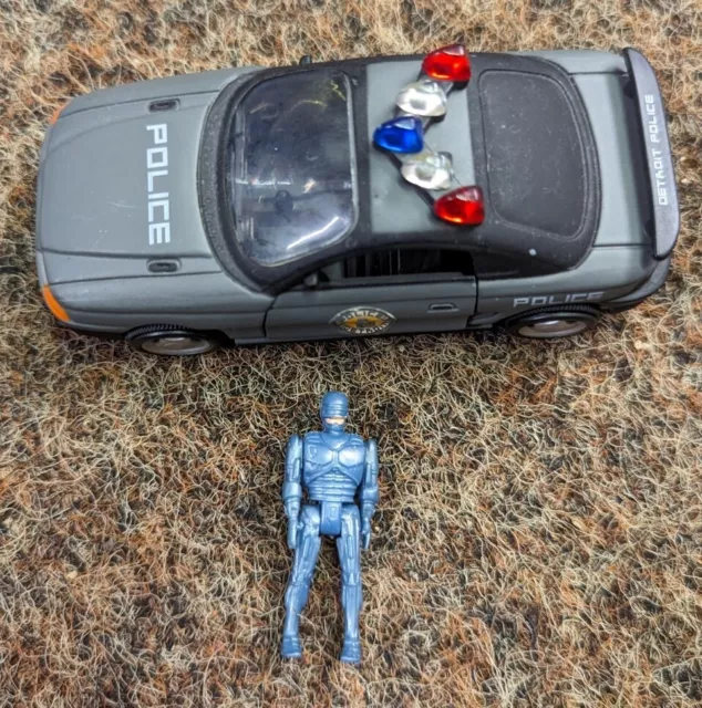 TOY ISLAND ROBOCOP Detroit Police Car Orion 1994 With Figure £20.00 ...
