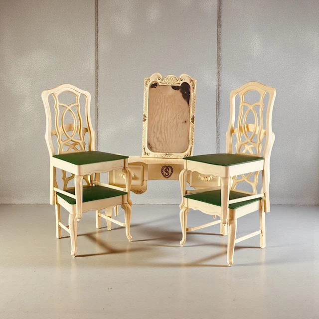 VINTAGE SINDY DOLL White Plastic Dressing Table 4x Chairs £9.99 ...