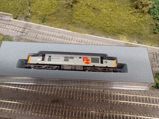 N GAUGE CLASS 37 railfreight distribution. £73.47 - PicClick UK
