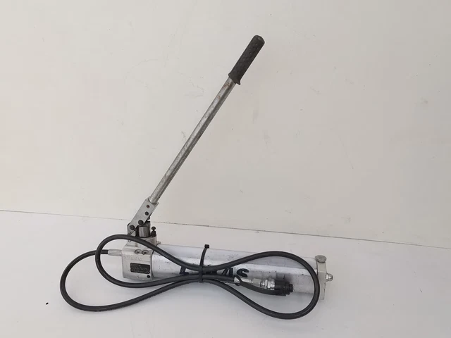 LUKAS HYDRAULIK HANDPUMPE LH-2/0,9-70-700bar mit Schlauch und ...