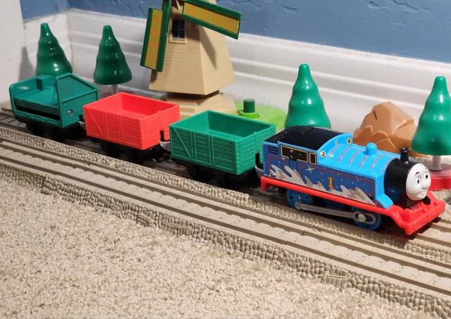 TOMY TRACKMASTER THOMAS & Friends "JINGLE BELLS" musique son livraison ...