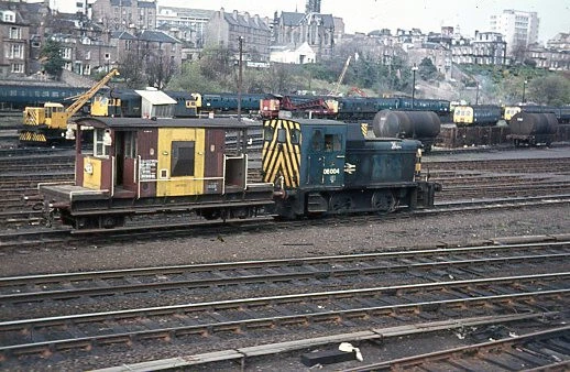 ORIGINAL COLOUR SLIDE of 40052 BR class 40 diesel loco £0.99 - PicClick UK