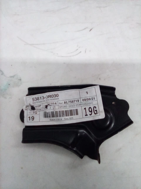 GENUINE OEM TOYOTA Lexus 53813-0R030 Passenger Front Fender Apron ...