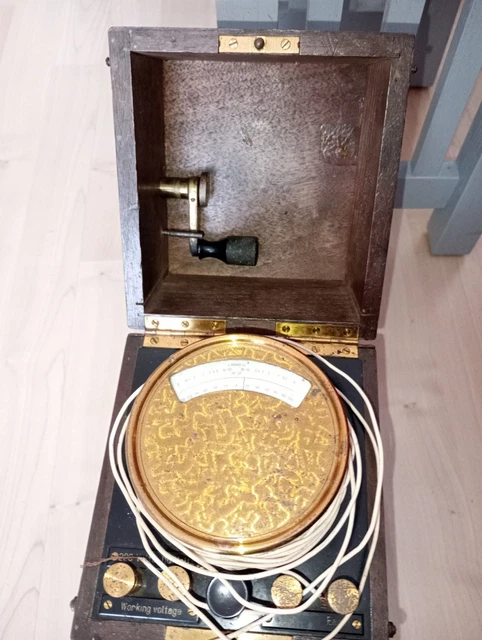 ANTIQUE MEDICAL FARADIC Stimulator Electro Electric Shock Machine ...