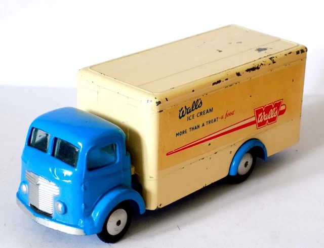 CORGI TOYS NO.453 Commer Walls Ice Cream Van (1956-1960). Free P&P to ...