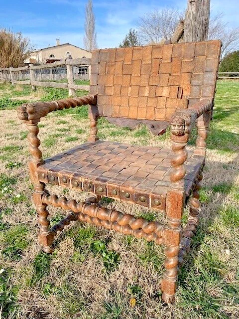 FAUTEUIL LOUIS XIV boiserie torsadée a tètes de lion cuir tressé époque ...