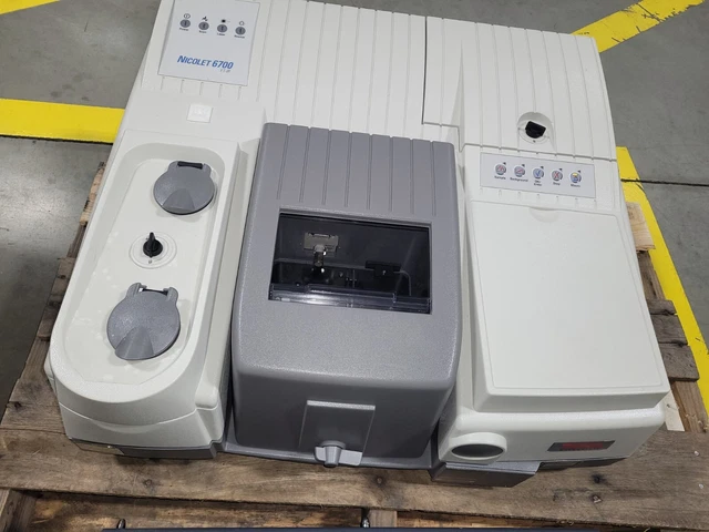 THERMO ELECTRON NICOLET 6700 FT-IR Spectrometer + Continuµm Infrared ...