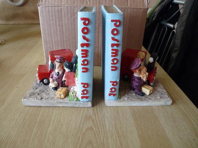 POSTMAN PAT BOOK Ends Vintage 1994 Woodland Animations Bookends £11.49 ...