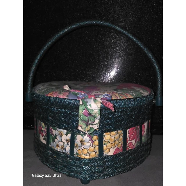 VINTAGE 1980S HEART Sewing Box – Woven – Compartments – Floral Trim ...