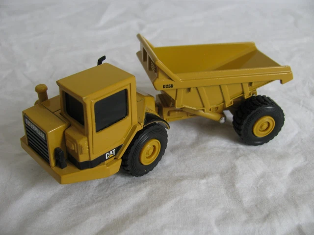 ERTL 1/64 SCALE Diecast Caterpillar CAT D25D Articulated Quarry Dump ...