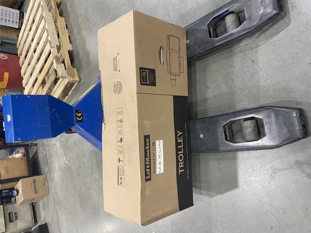 LIFTMASTER MAXUM TROLLEY Operator Med Duty 480VAC, 3HP TDC12S4BMC $792. ...