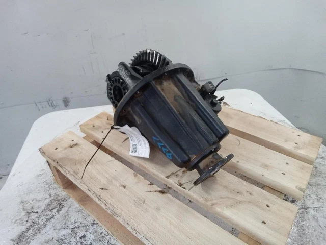 TOYOTA LANDCRUISER DIFFERENTIAL Centre 76/78/79 Series, Front, 3.9 ...