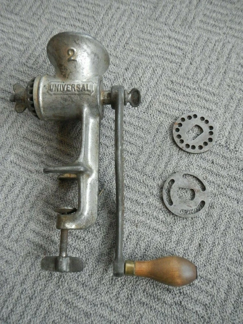 VINTAGE/ANTIQUE UNIVERSAL#2 MEAT Grinder Made in USA w/ 2 extra cutters ...