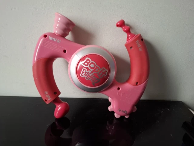 BOP IT EXTREME 2 Hasbro Electronic Game In Hot Pink Edition Hasbro Bop ...