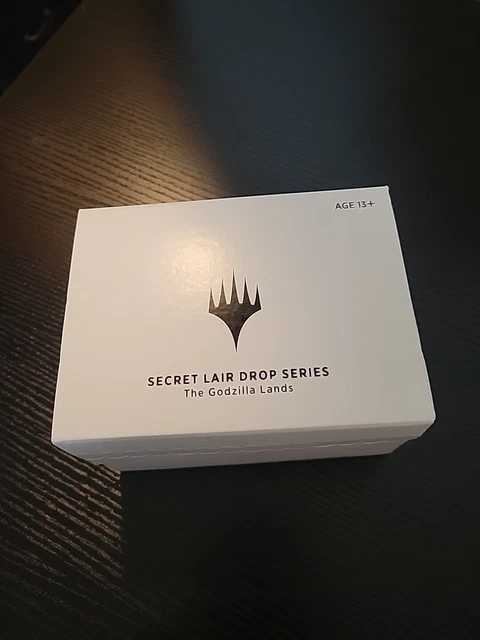 SECRET LAIR DROP Series : THE GODZILLA LANDS scellé neuf Magic The ...