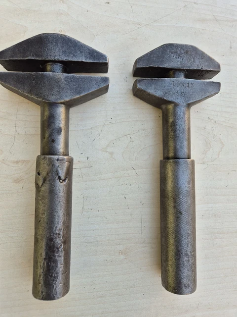 ALTES WERKZEUG , 2 Stück Franzose , Engländer EUR 5,70 - PicClick DE