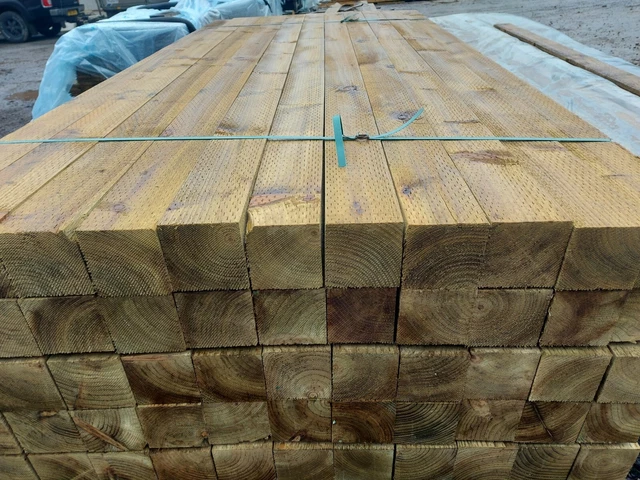 4X4 FENCE POSTS, Fence Post, Pressure Treated Post, 2.4m Post, Redwood ...
