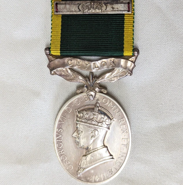 LIEUTENANT 1940'S/WW2 CEYLON Territorial Army Efficiency Medal - named ...